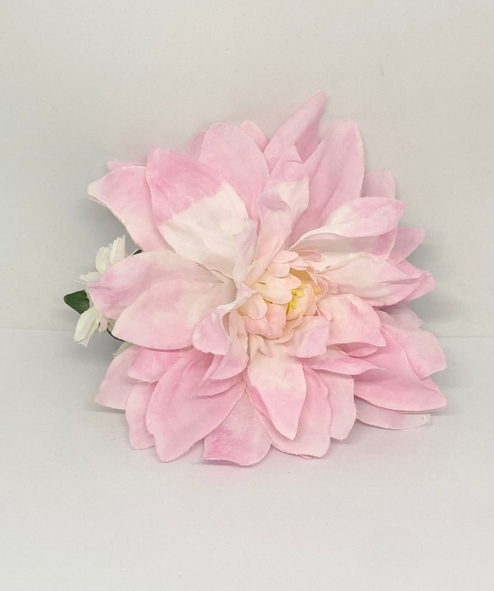 Water Lilly Pale Pink 1940s/1950s Style Hair Flower Vintage Dress